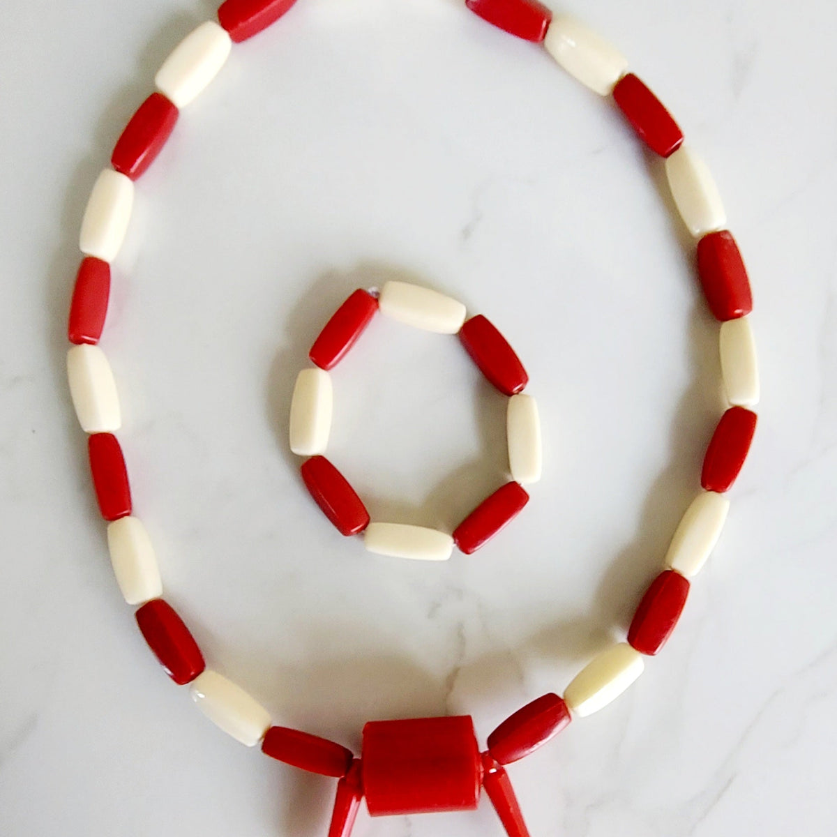 Coral / White Igbo Bead Necklace & Bracelet Set – India Batik